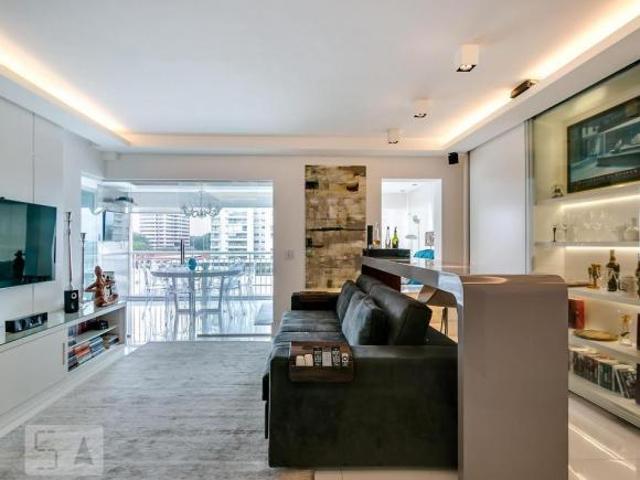 Apartamento à Venda Santo Amaro, 2 Quartos, 100 m2