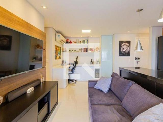 Apartamento à Venda Santo Amaro, 3 Quartos, 85 m2