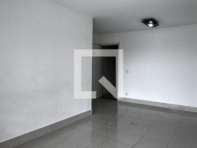 Apartamento à Venda Santo Amaro, 3 Quartos, 100 m2
