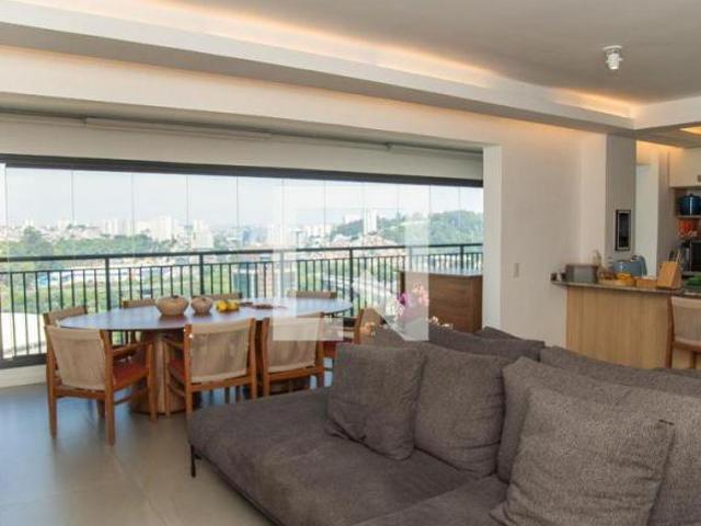 Apartamento à Venda Santo Amaro, 3 Quartos, 136 m2