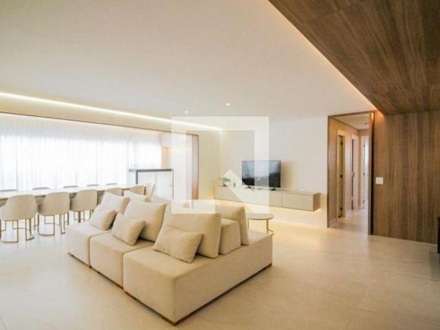 Apartamento à Venda Santo Amaro, 3 Quartos, 136 m2