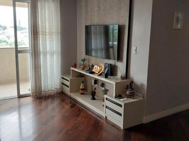 Apartamento à venda Santo André, 72 m², 2 quartos, 1 suite, sala com varanda e 2 vagas