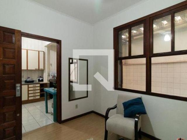Apartamento à Venda Santo Antônio, 1 Quarto, 38 m² Porto Alegre