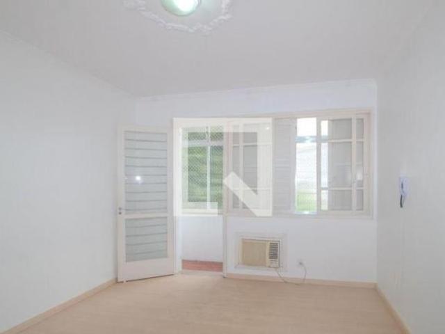 Apartamento à Venda Santo Antônio, 1 Quarto, 44 m² Porto Alegre