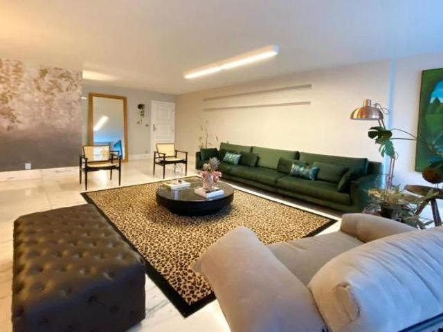 Apartamento à Venda Santo Antônio, 4 Quartos, 240 m2