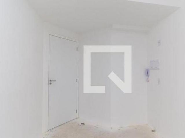 Apartamento à Venda Sapopemba, 1 Quarto, 30 m2