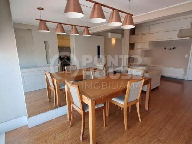 Apartamento à venda Saúde, 2 dormitórios, suíte, 1 vaga, lazer, reformado e vago