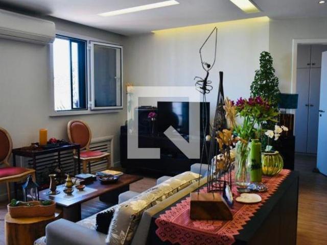 Apartamento à Venda Saúde, 2 Quartos, 135 m2