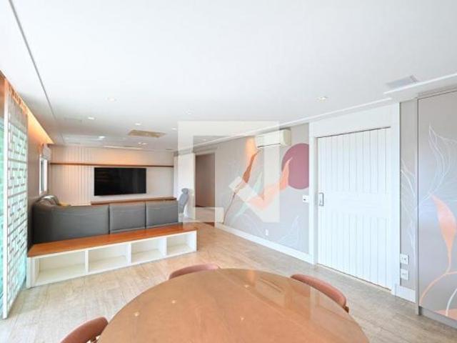 Apartamento à Venda Saúde, 3 Quartos, 205 m2