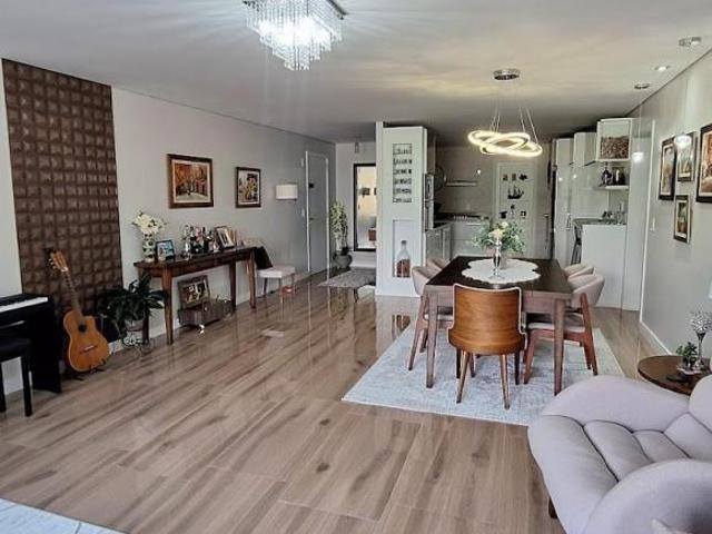 Apartamento à venda semimobiliado de 3 quartos no Centro de Nova Petrópolis RS