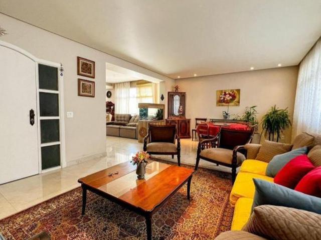 Apartamento à Venda Serra, 4 Quartos, 220 m2