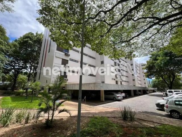 Apartamento à Venda – SQS 104 | 4 Quartos + DCE | 154 m² | Desocupado