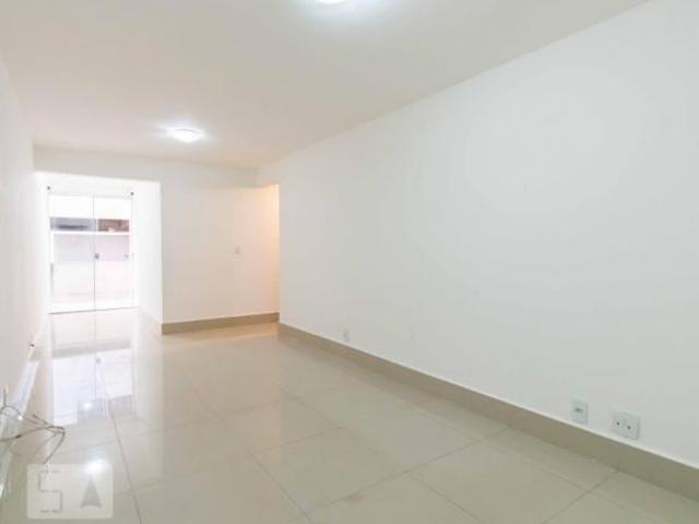 Apartamento à Venda Taguatinga, 2 Quartos, 65 m² Brasília