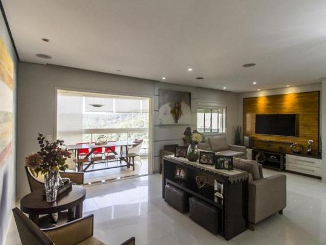 Apartamento à venda Tamboré Santana de Parnaíba / SP