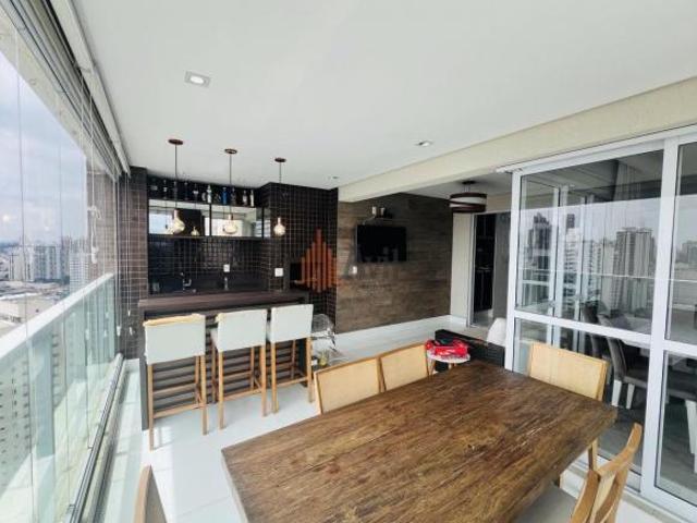 Apartamento a Venda Tatuape 157M2 3 quartos 3 suites 4 vagas +deposito