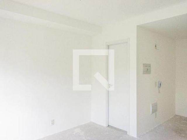 Apartamento à Venda Tatuapé, 1 Quarto, 24 m² São Paulo
