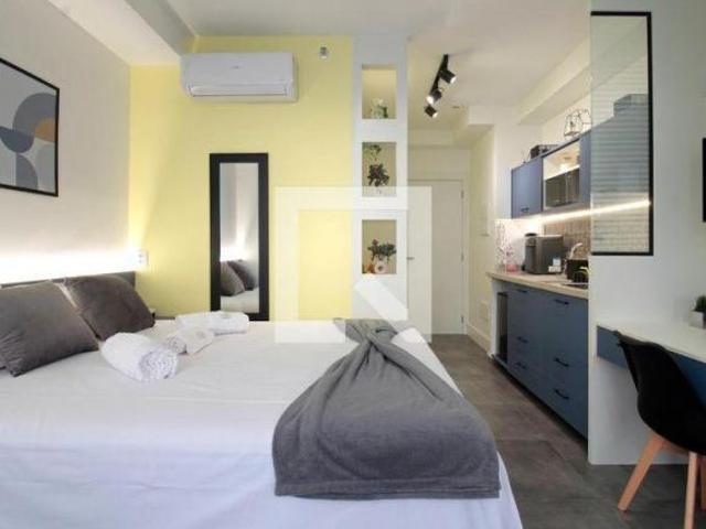 Apartamento à Venda Tatuapé, 1 Quarto, 24 m² São Paulo