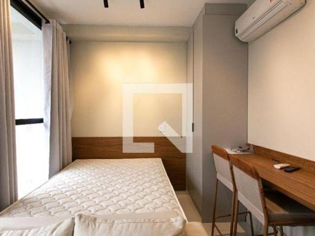 Apartamento à Venda Tatuapé, 1 Quarto, 24 m² São Paulo
