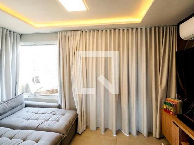 Apartamento à Venda Tatuapé, 1 Quarto, 71 m2