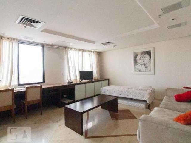 Apartamento à Venda Tatuapé, 1 Quarto, 83 m2