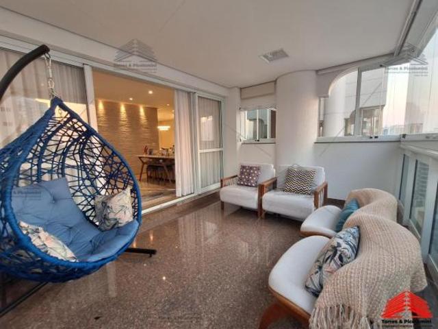Apartamento à venda, Tatuapé, 224 m², Porteira fechada,3 suites, 2 closets, sala 3 ambientes, sacada