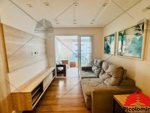 Apartamento à venda,Tatuapé,96 m²,03 quartos,01 suíte,closet e sacada,ar condicionado,sala 02 ambien