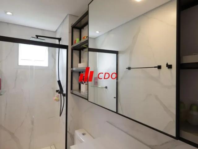 Apartamento a venda todo reformado no condominío Algreen com 3 suítes e 3 salas com varanda, na Vila