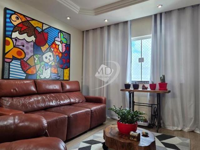 Apartamento à venda totalmente reformado de 94 m², 3 quartos, sala, copa e cozinha ambientes com con
