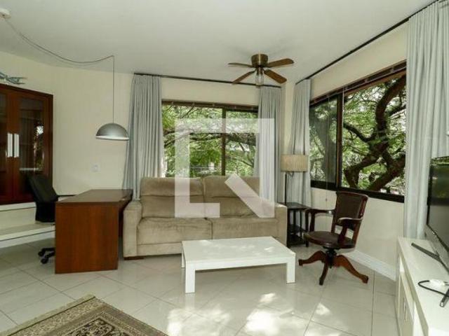 Apartamento à Venda Três Figueiras, 1 Quarto, 52 m² Porto Alegre