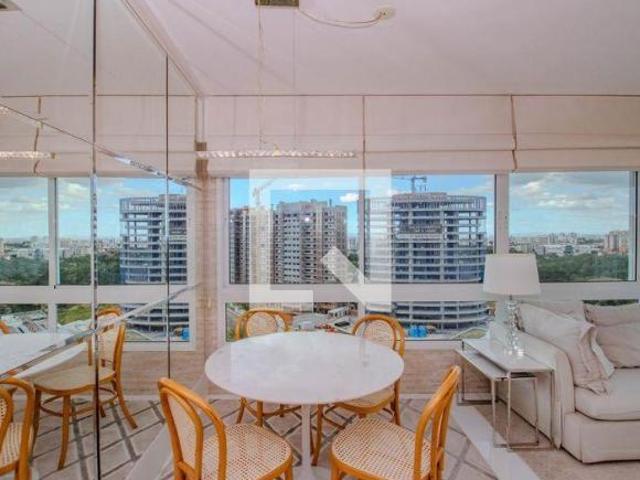 Apartamento à Venda Três Figueiras, 2 Quartos, 75 m² Porto Alegre