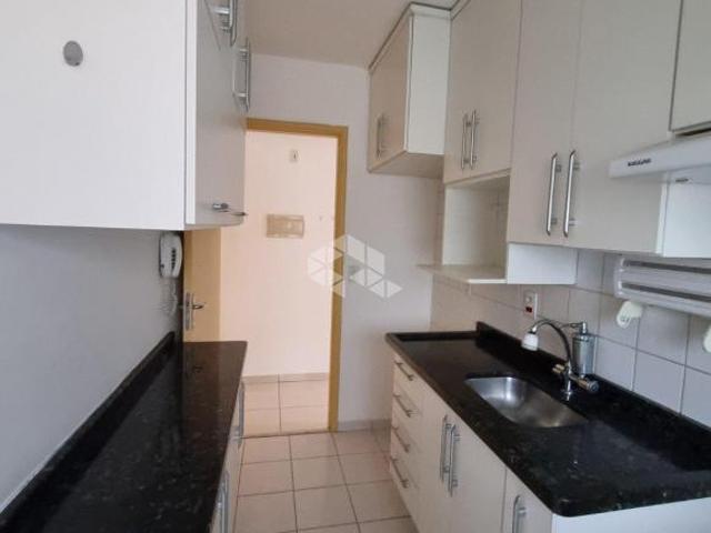 Apartamento à venda, três quartos, sala com sacada, 1 vaga de garagem, Piqueri