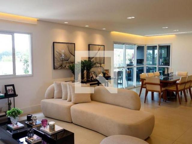 Apartamento à Venda Umuarama, 4 Quartos, 254 m2