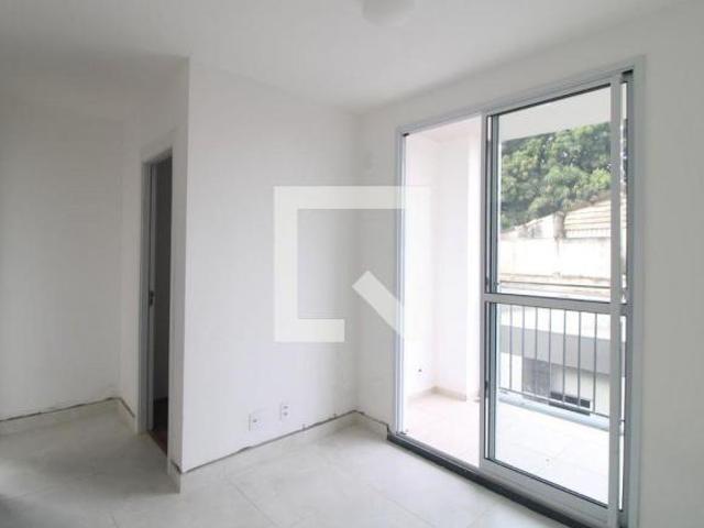 Apartamento à Venda Veleiros, 2 Quartos, 49 m2
