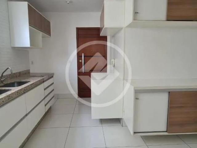 Apartamento á venda venda no bairro Goiabeiras Ed. Amethyst Apartamento de 184m² com planejados em