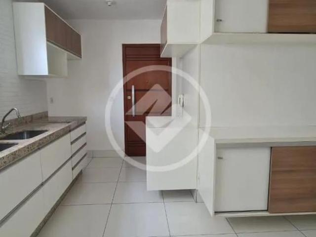 Apartamento á venda venda no bairro Goiabeiras Ed. Amethyst Apartamento de 184m² com planejados em