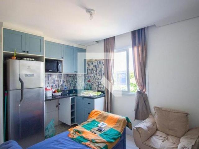 Apartamento à Venda Vila Carmosina, 2 Quartos, 40 m2