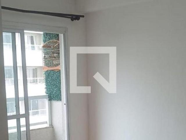 Apartamento à Venda Vila Carmosina, 2 Quartos, 42 m2