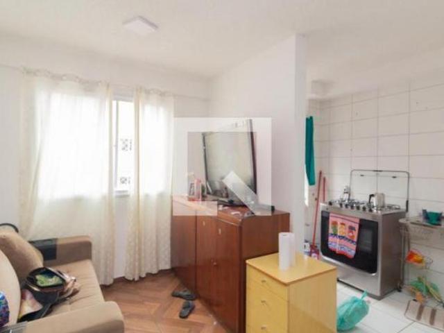 Apartamento à Venda Vila Carmosina, 2 Quartos, 42 m2