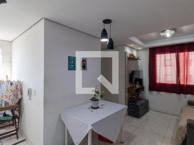 Apartamento à Venda Vila Carmosina, 2 Quartos, 42 m2