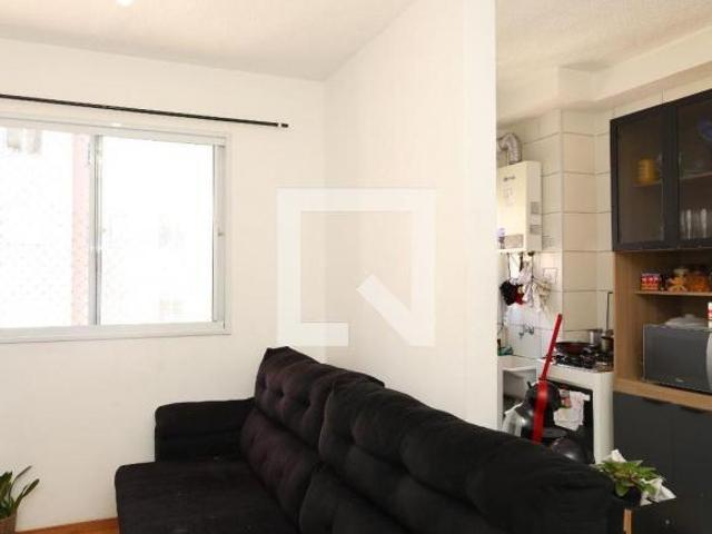 Apartamento à Venda Vila Carmosina, 2 Quartos, 42 m2