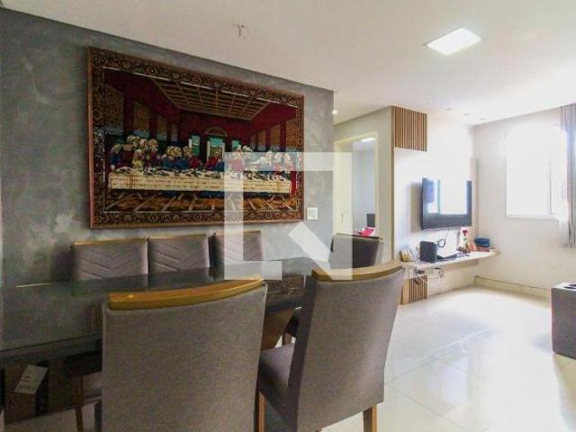 Apartamento à Venda Vila Carmosina, 2 Quartos, 47 m2