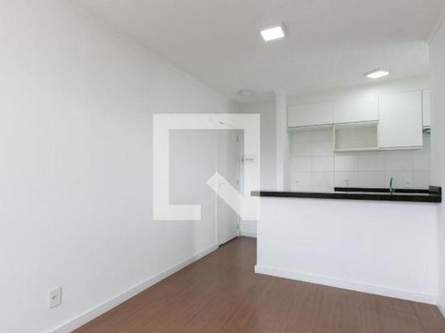 Apartamento à Venda Vila Carmosina, 2 Quartos, 44 m2