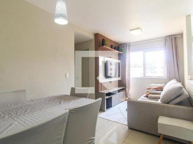 Apartamento à Venda Vila Carmosina, 2 Quartos, 45 m2