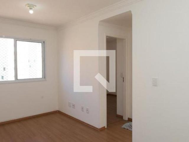 Apartamento à Venda Vila Carmosina, 2 Quartos, 45 m2