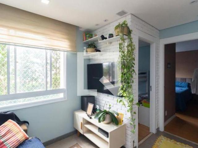 Apartamento à Venda Vila Carmosina, 2 Quartos, 45 m2