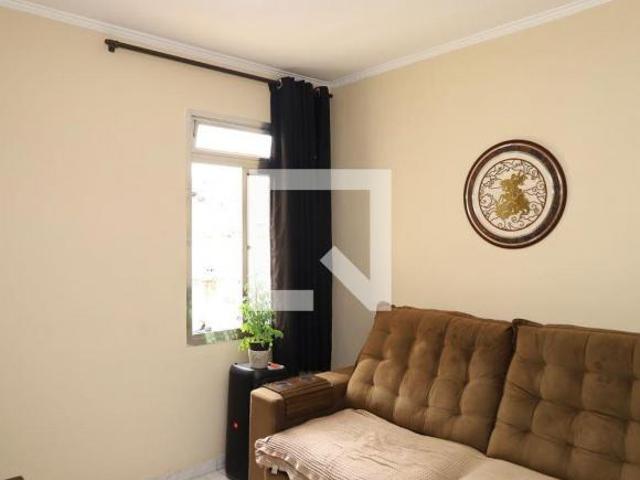 Apartamento à Venda Vila Carmosina, 2 Quartos, 48 m2