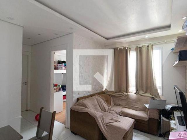 Apartamento à Venda Vila Carmosina, 2 Quartos, 48 m2