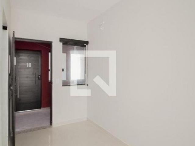 Apartamento à Venda Vila Carrão, 1 Quarto, 30 m² São Paulo