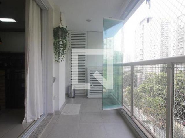 Apartamento à Venda Vila Andrade, 2 Quartos, 67 m2