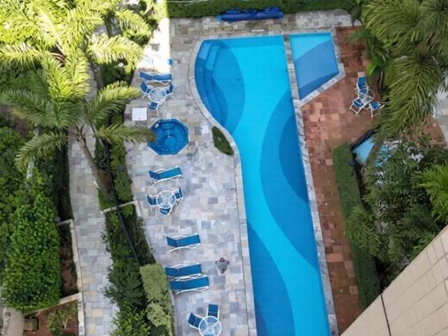 Apartamento à venda, Vila Andrade, com 288 m², 4 suítes, repleto de armarios, cozinha com armarios